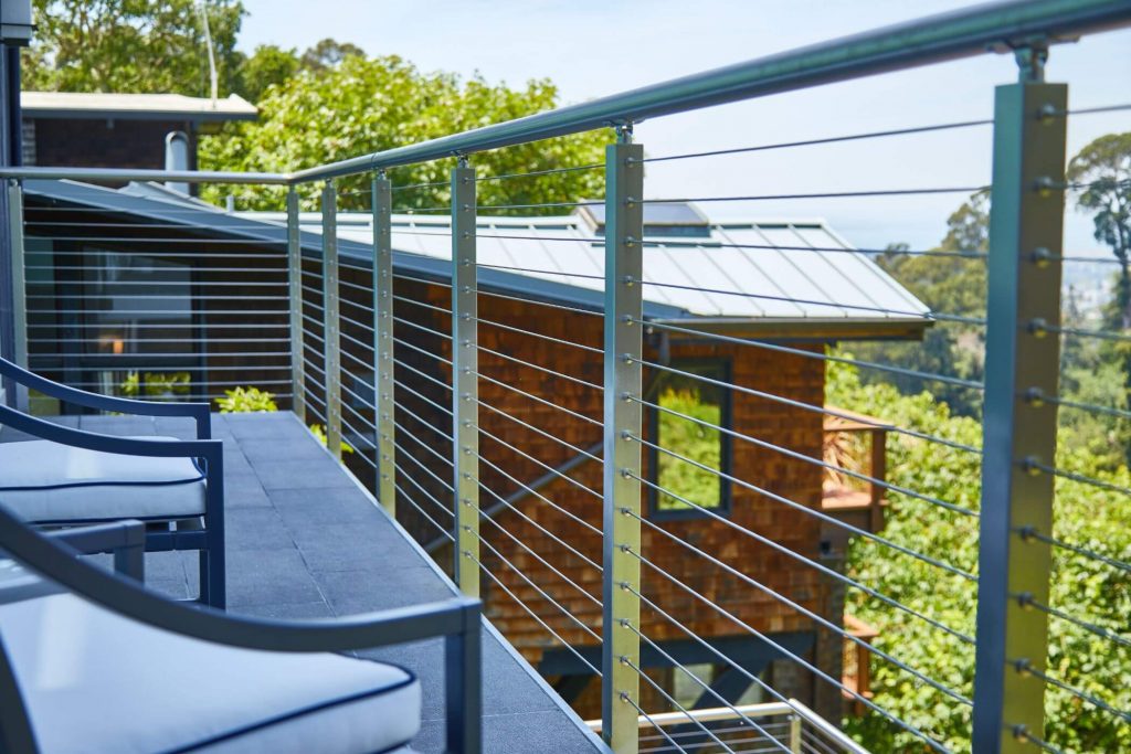 Stainless steel wire cable railings with tensor